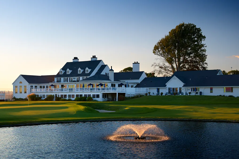 Warwick Country Club Reception Venue - Wedding Service Guide US